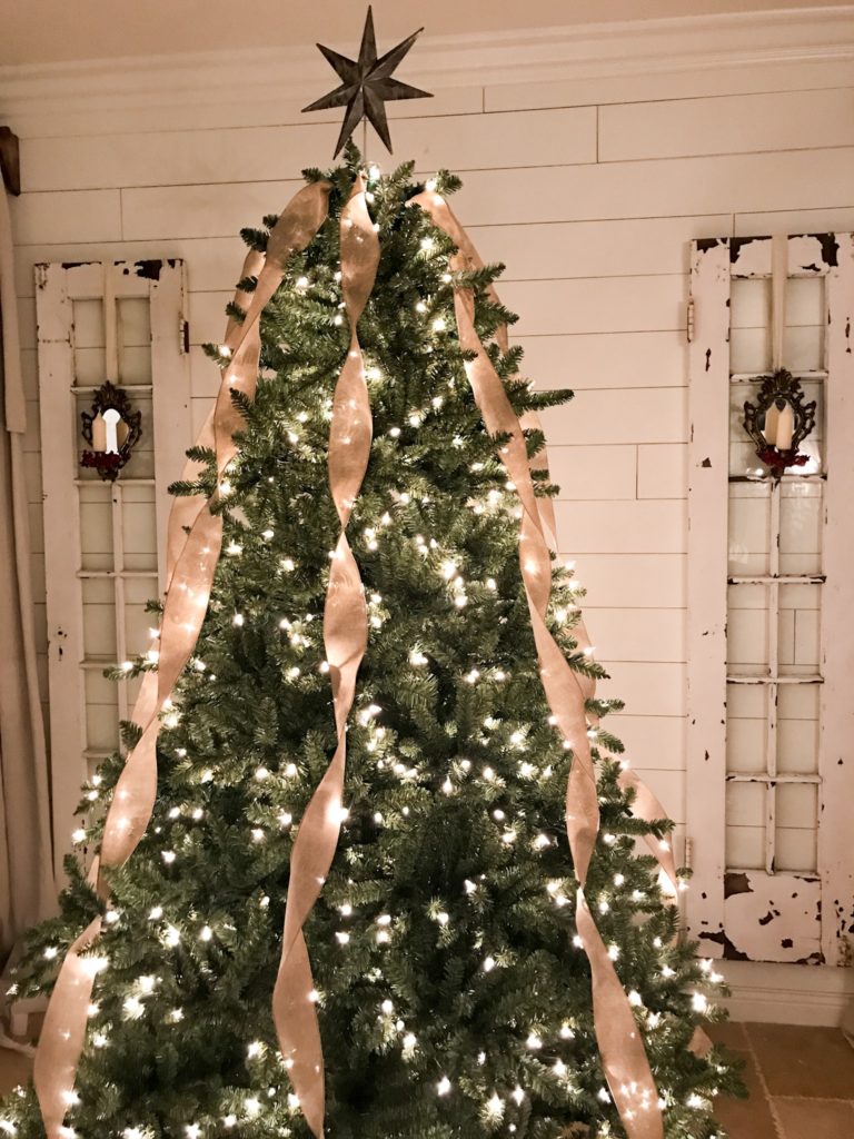 A Simply Fancy Christmas Tree - Jaclyn James Company