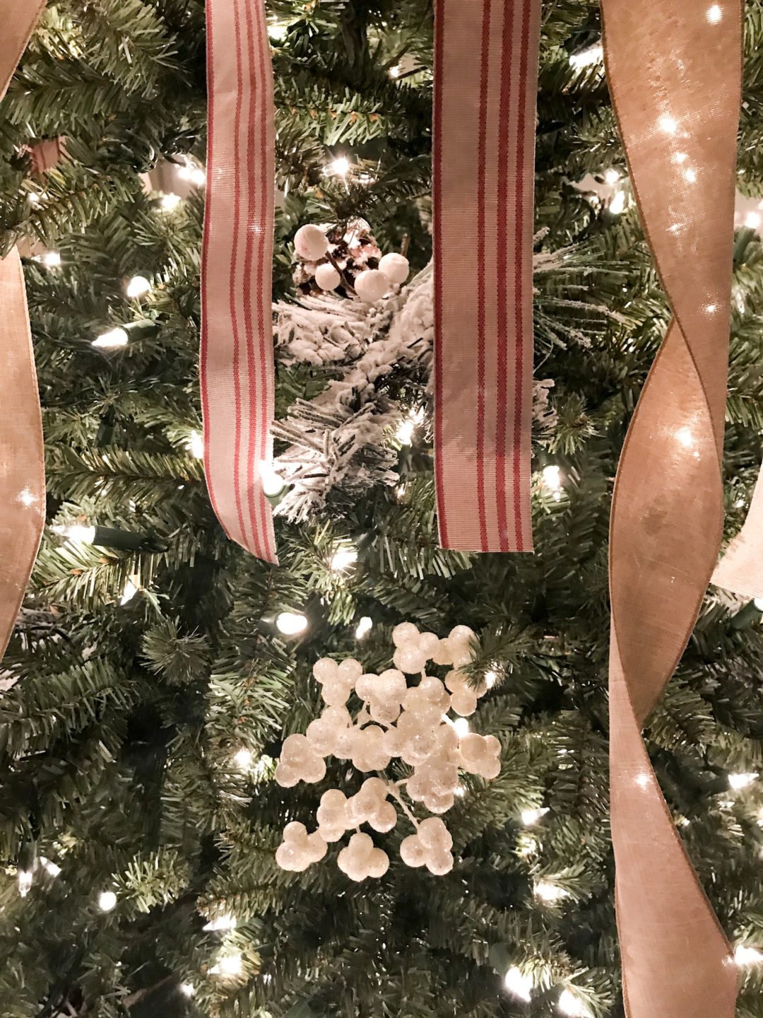 A Simply Fancy Christmas Tree - Jaclyn James Company