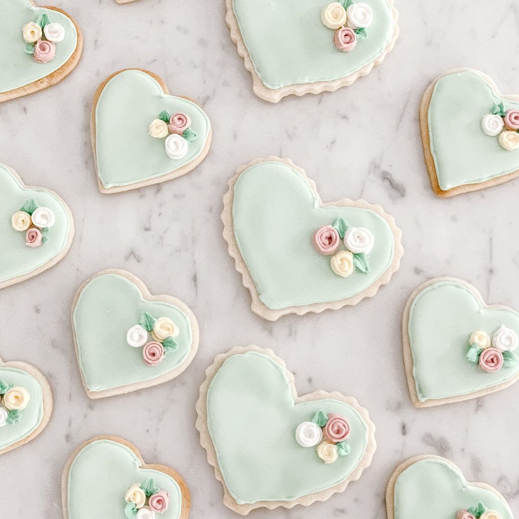 How to Decorate with Royal Icing - Jaclyn James Company