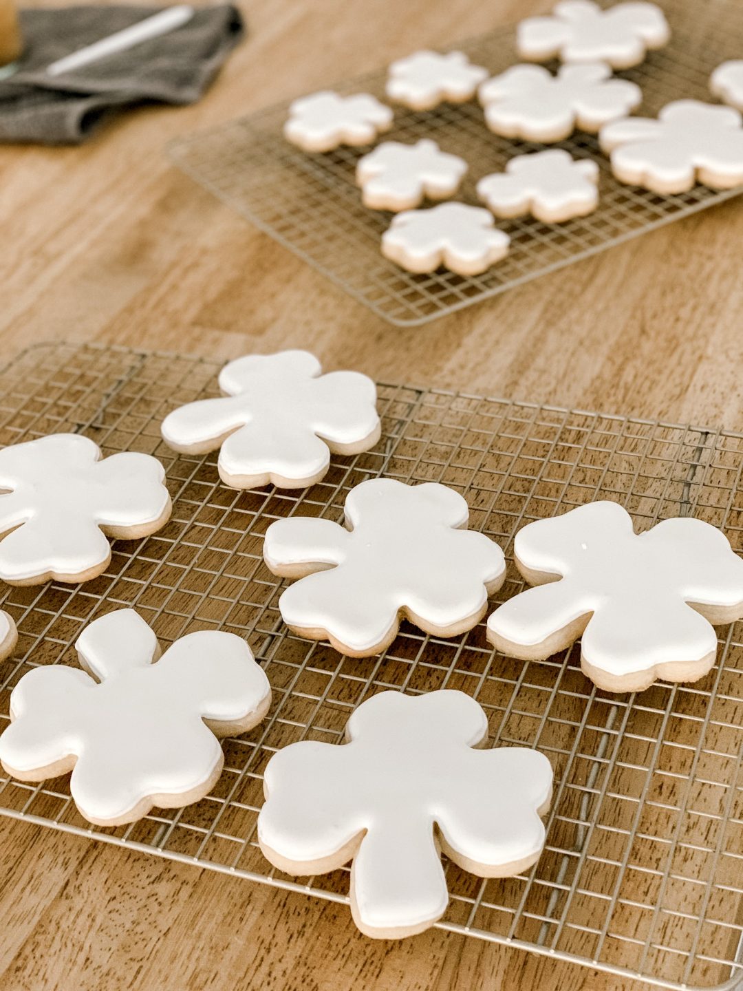 How to Stencil Royal Iced Cookies - Jaclyn James Company